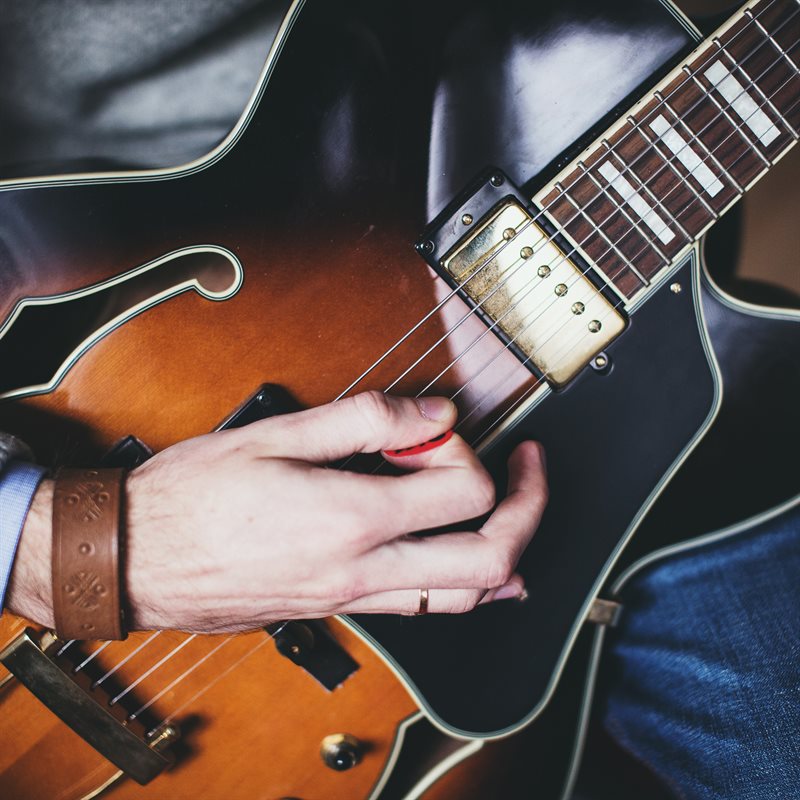 Corps Creux/Hollowbody